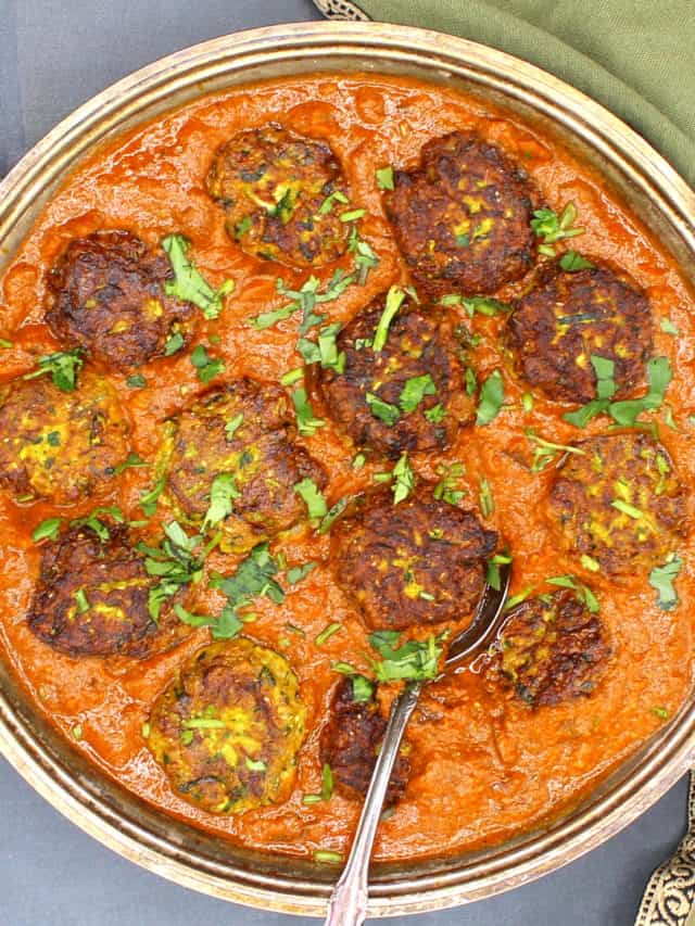 Seitan Curry - Holy Cow Vegan