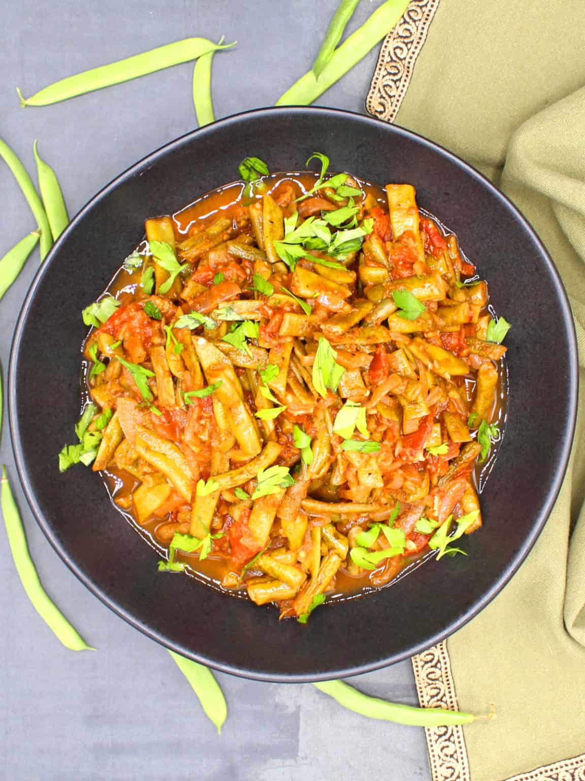Lebanese Green Beans (Loubieh bi Zeit) Recipe - Holy Cow Vegan
